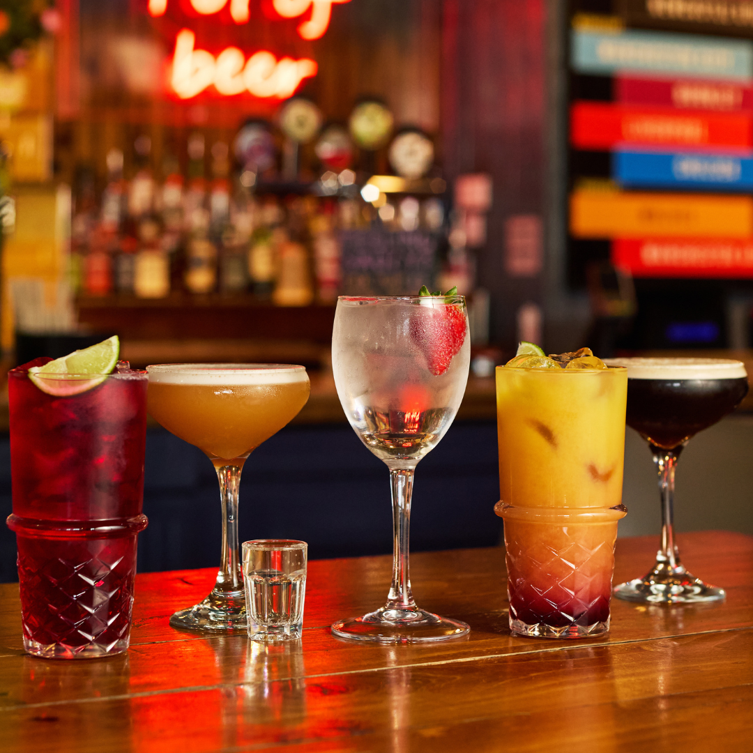 Best Bottomless Brunch Near Me | Book Now at Social Pub & Kitchen